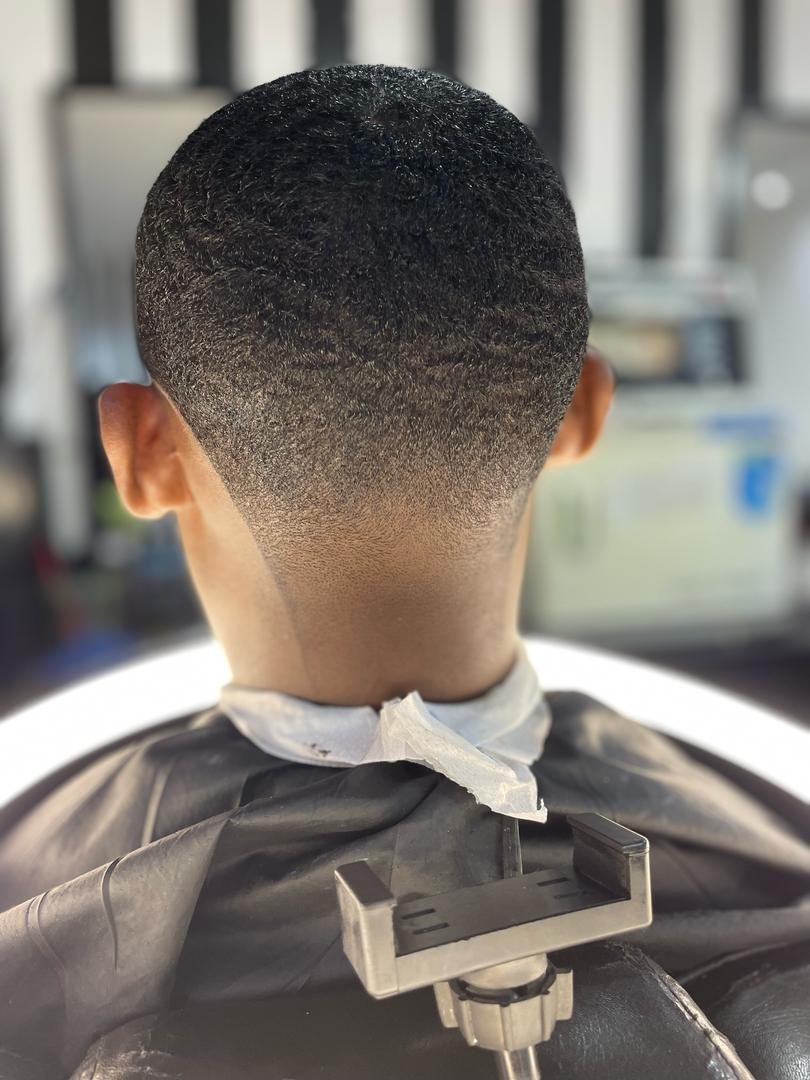 Le « Typer » : La Coiffure Tendance Que Tous les Jeunes S’arrachent ...